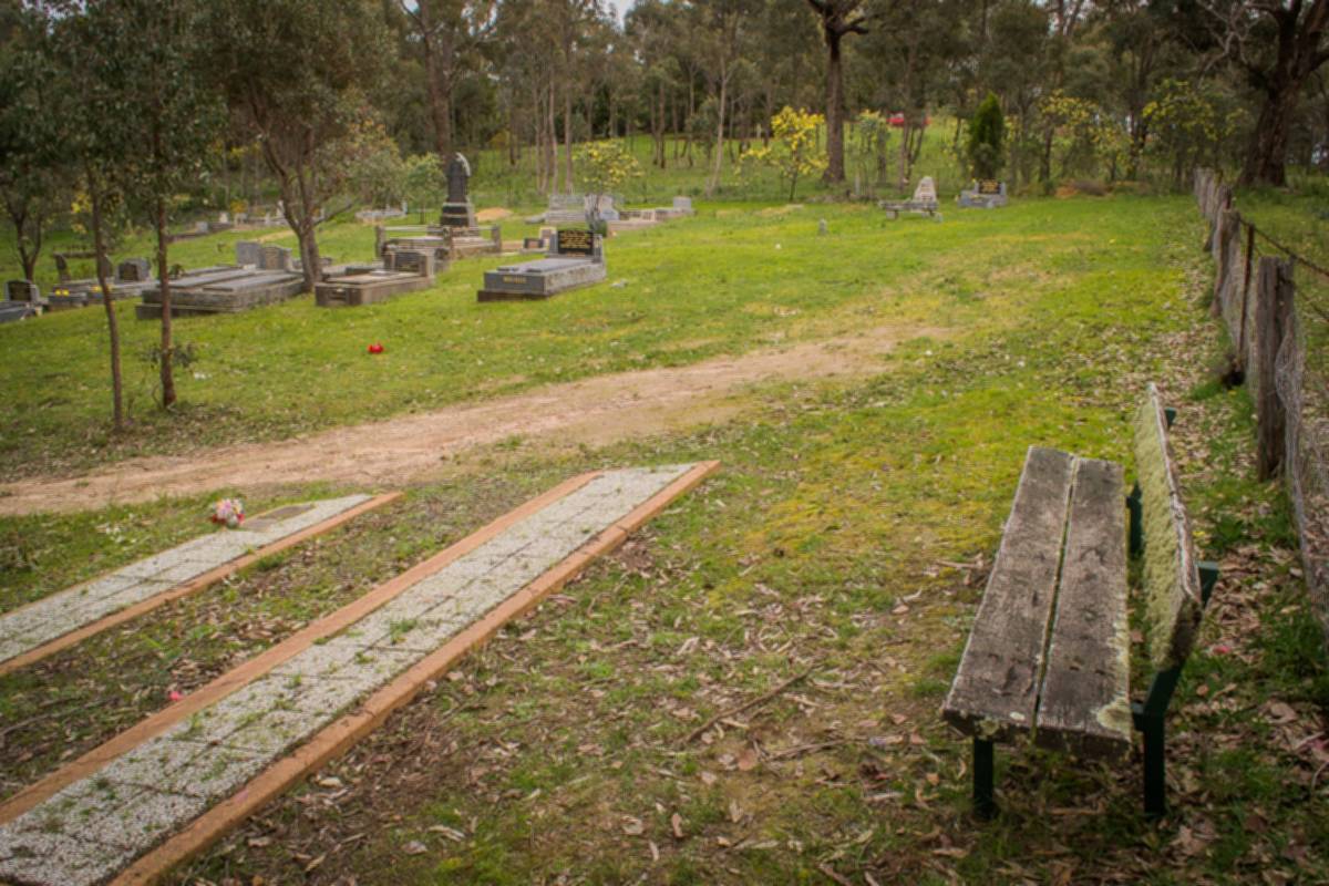 Elphinstone Cemetery | Goldfields Guide