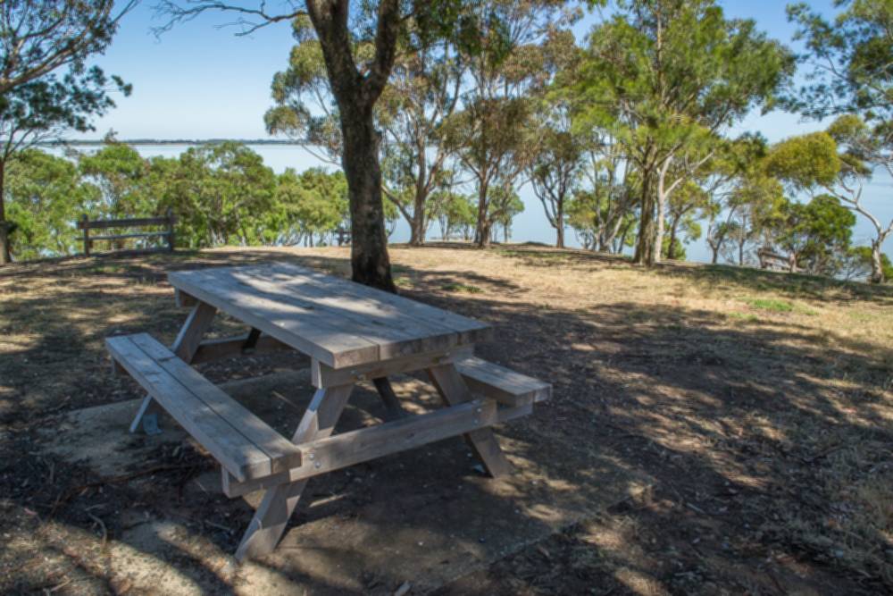 Lake Burrumbeet Picnic Lookout | Goldfields Guide