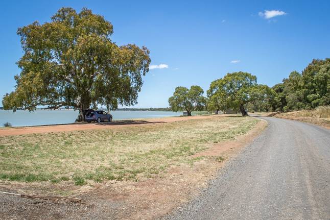 Lake Burrumbeet Foreshore Camping Area | Goldfields Guide