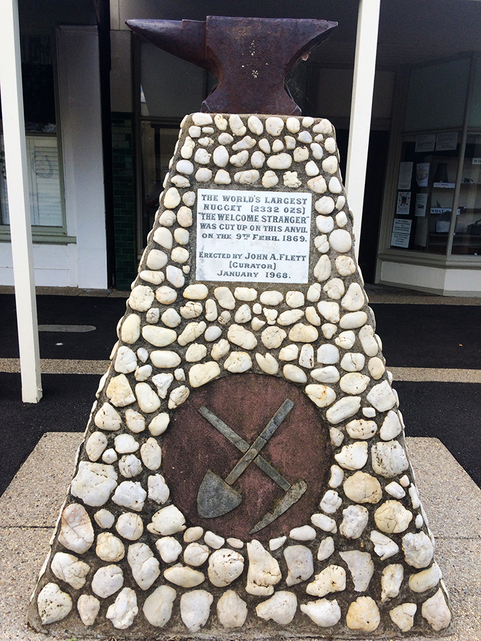 Welcome Stranger Anvil Monument | Goldfields Guide